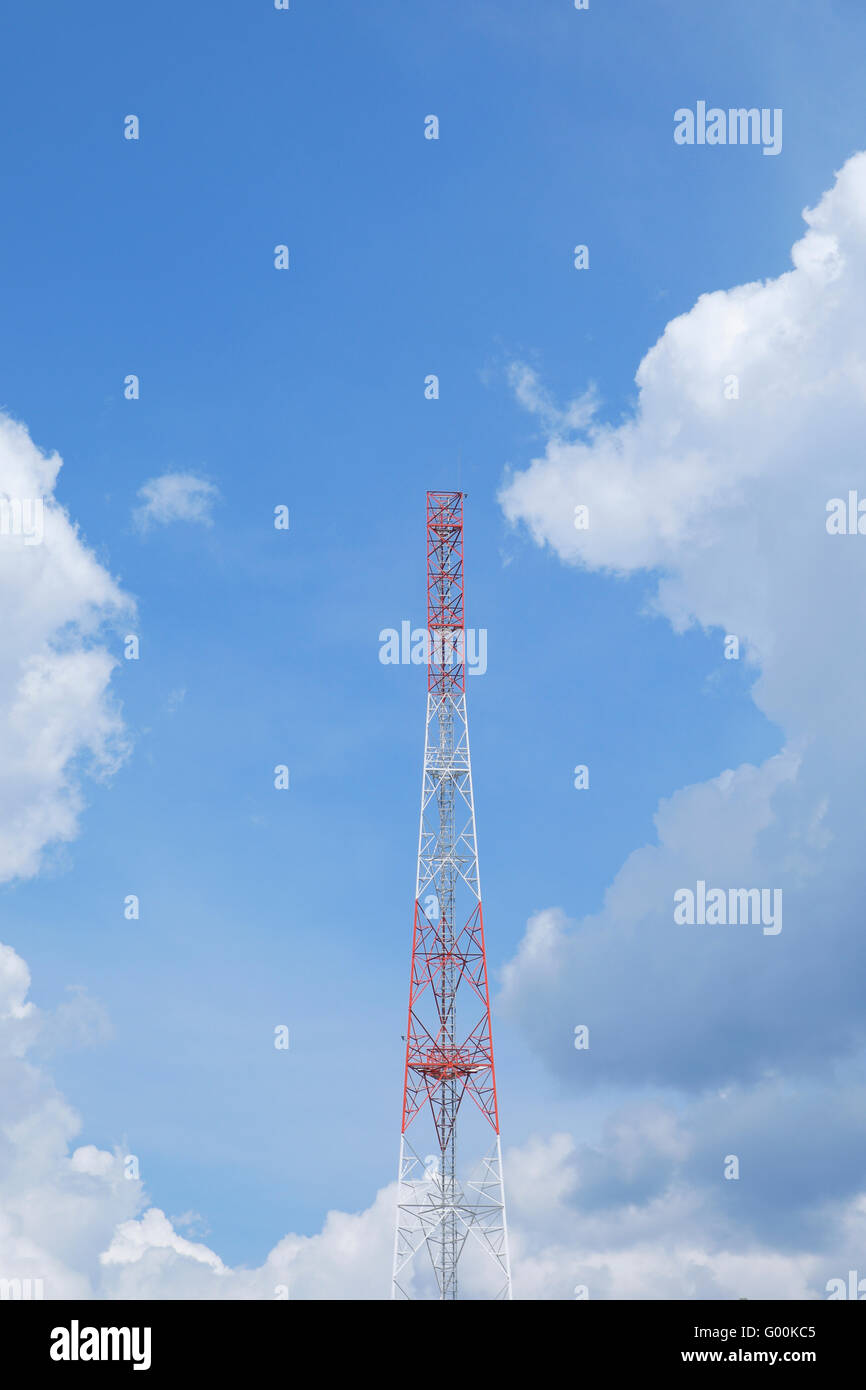 Cell phone tower red white hi-res stock photography and images - Alamy
