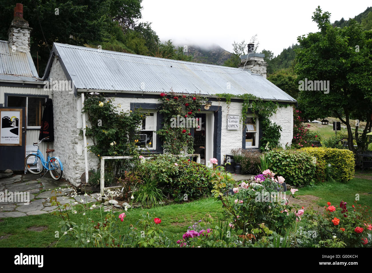 Miners cottage at Arrowtown, Nr Queenstown, South Island, New Zealand ...