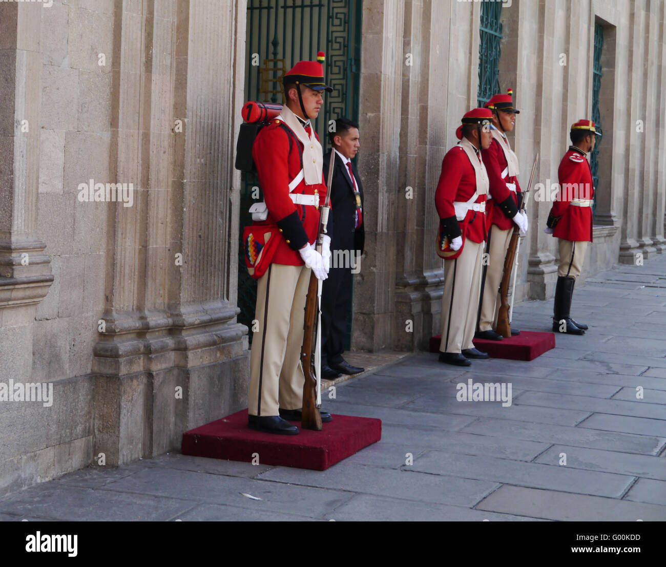 Bolivian guard hi-res stock photography and images - Alamy