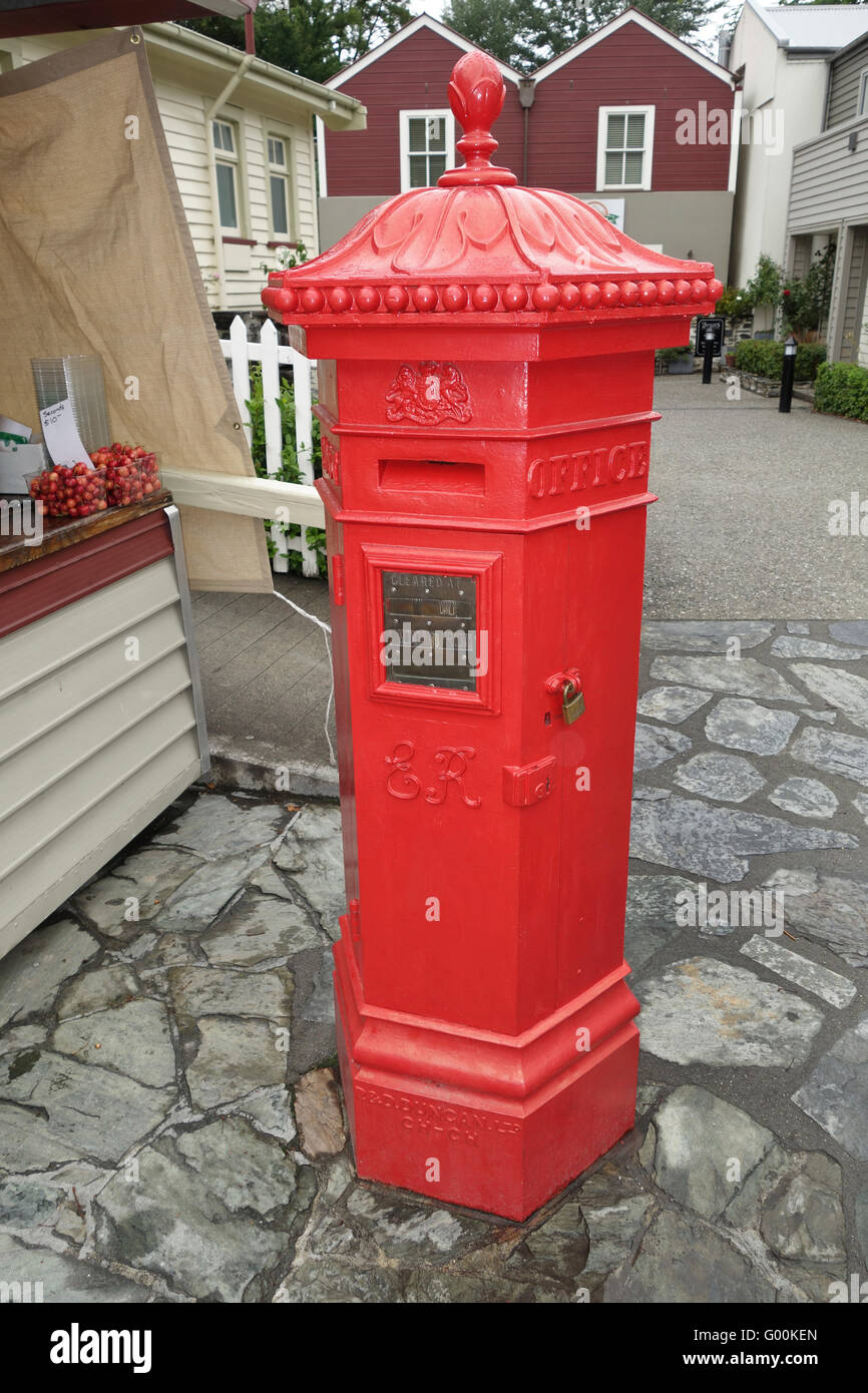 New Zealand Post Box High Resolution Stock Photography and Images - Alamy