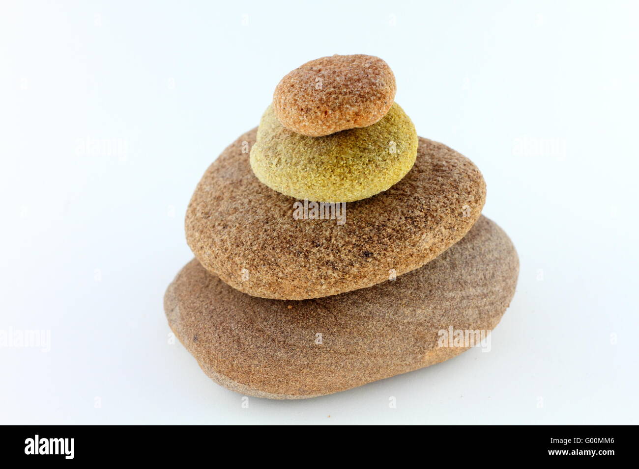 Pebbles balanced on top of each other hi-res stock photography and ...