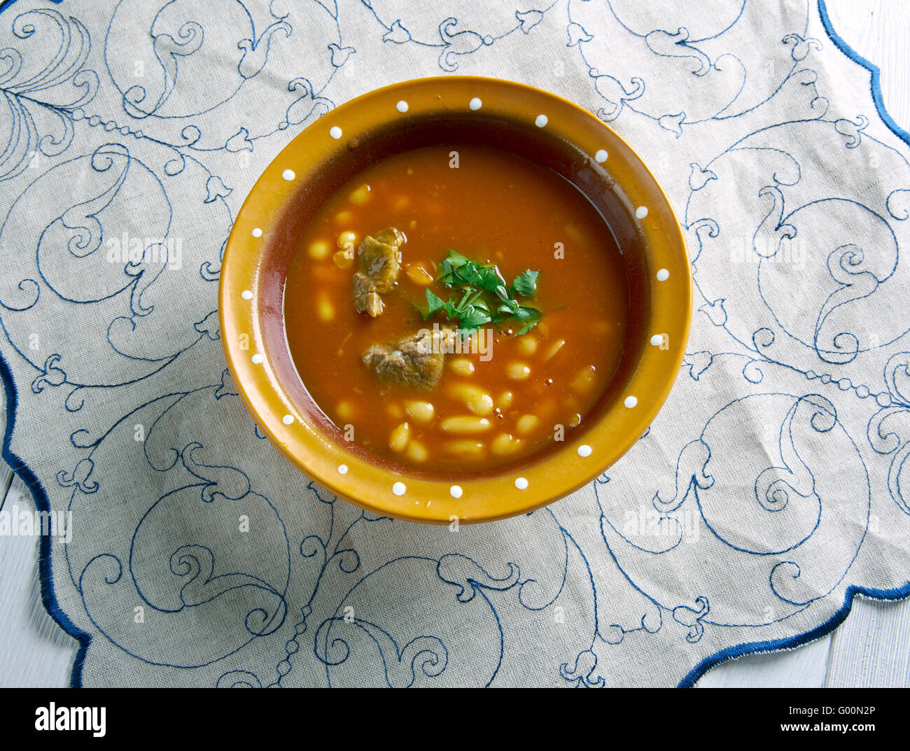 French bean pot hi-res stock photography and images - Alamy