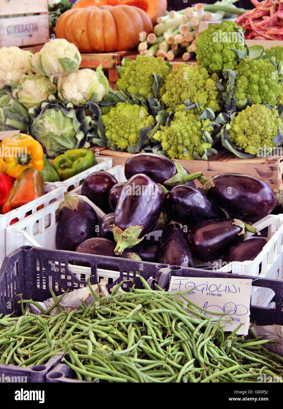 Vegetables in Rome, Italy Stock Photo - Alamy
