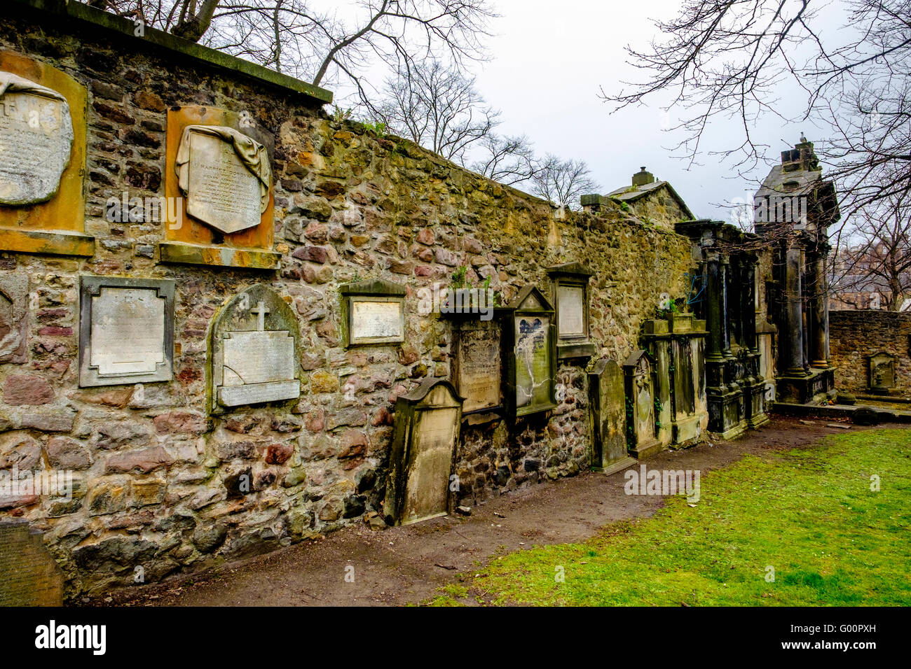 Grey friars church yard hi-res stock photography and images - Alamy