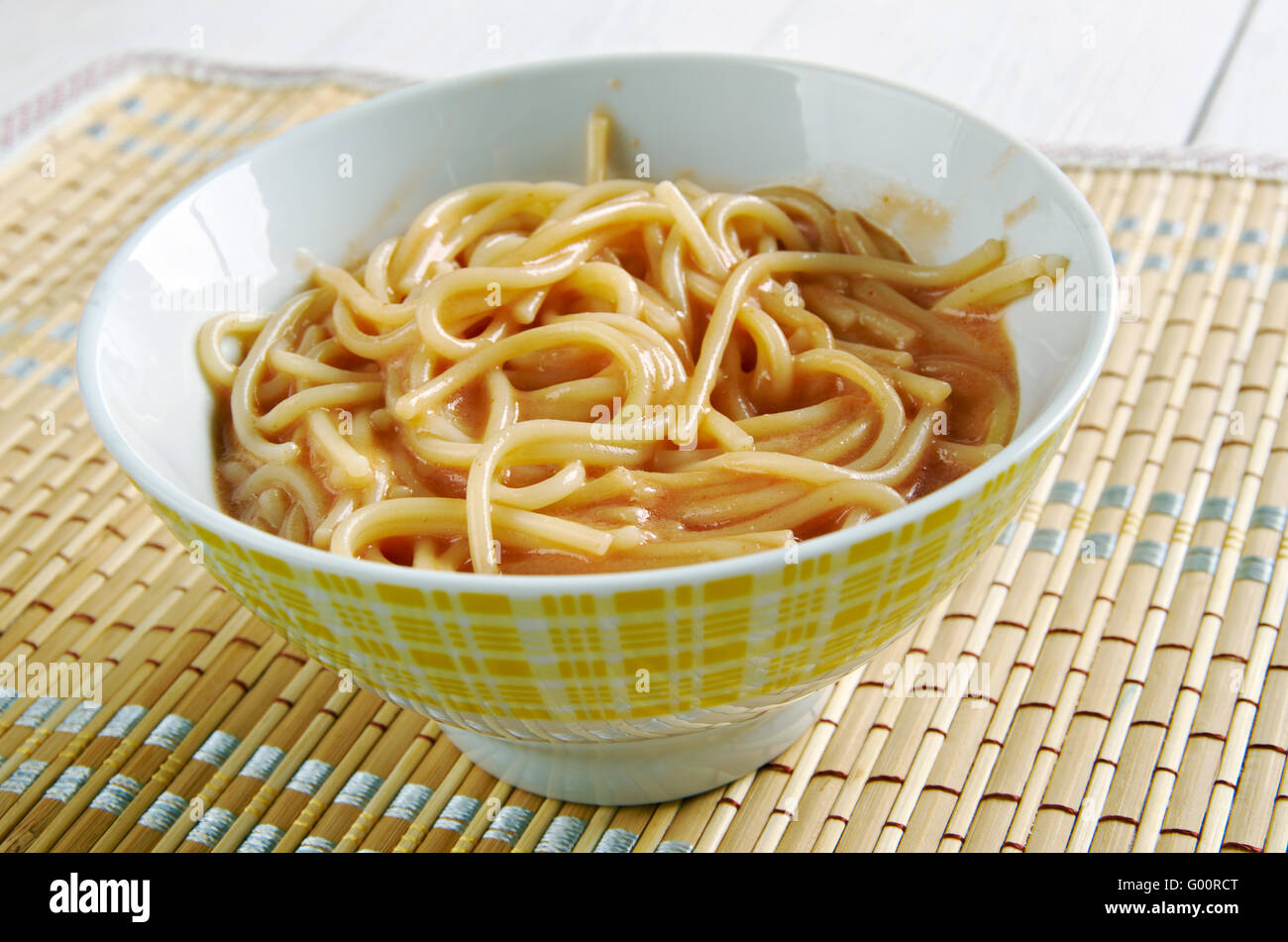 Sopa de fideo hi-res stock photography and images - Alamy