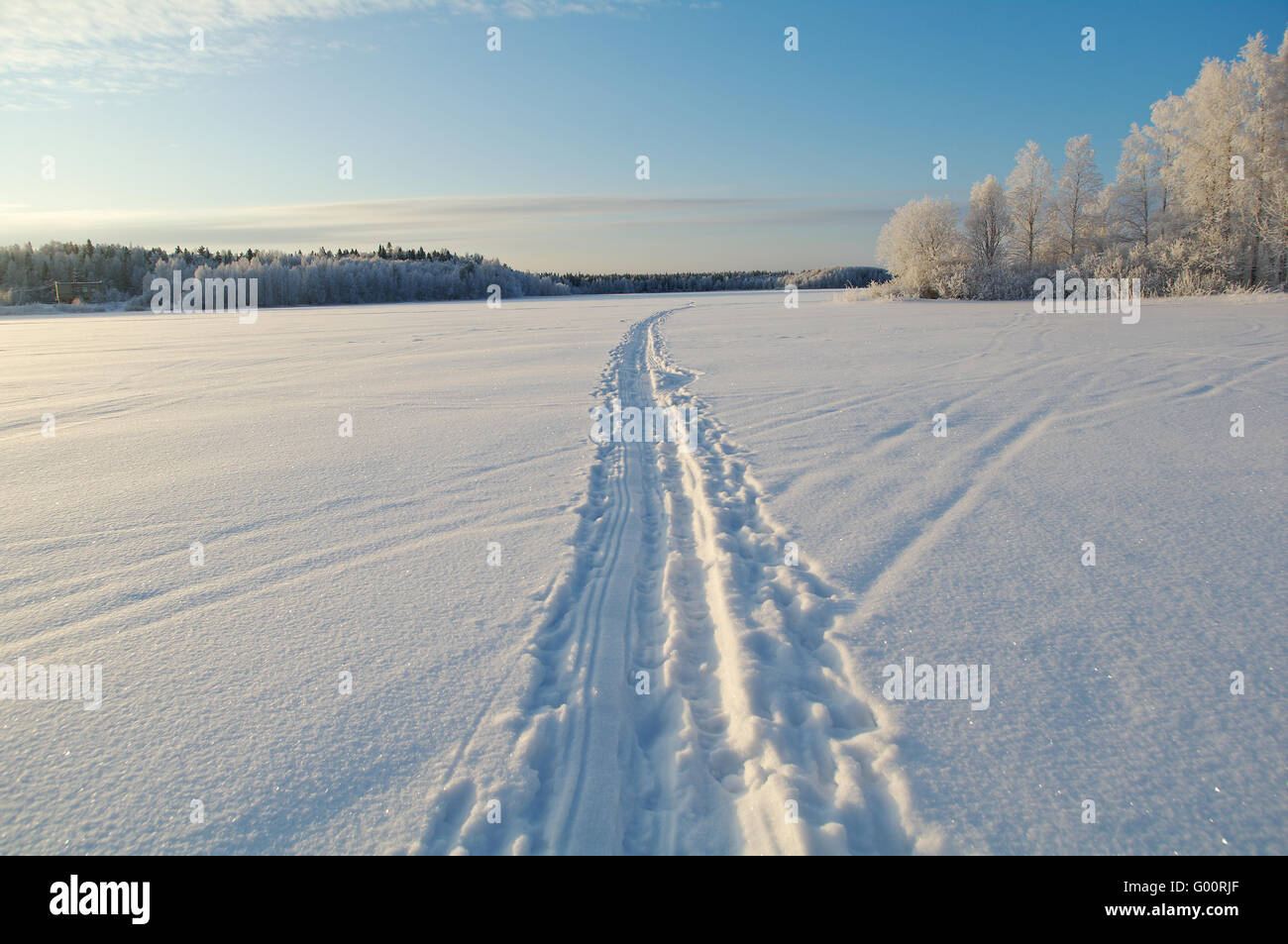 Winter frozen lake Stock Photo - Alamy