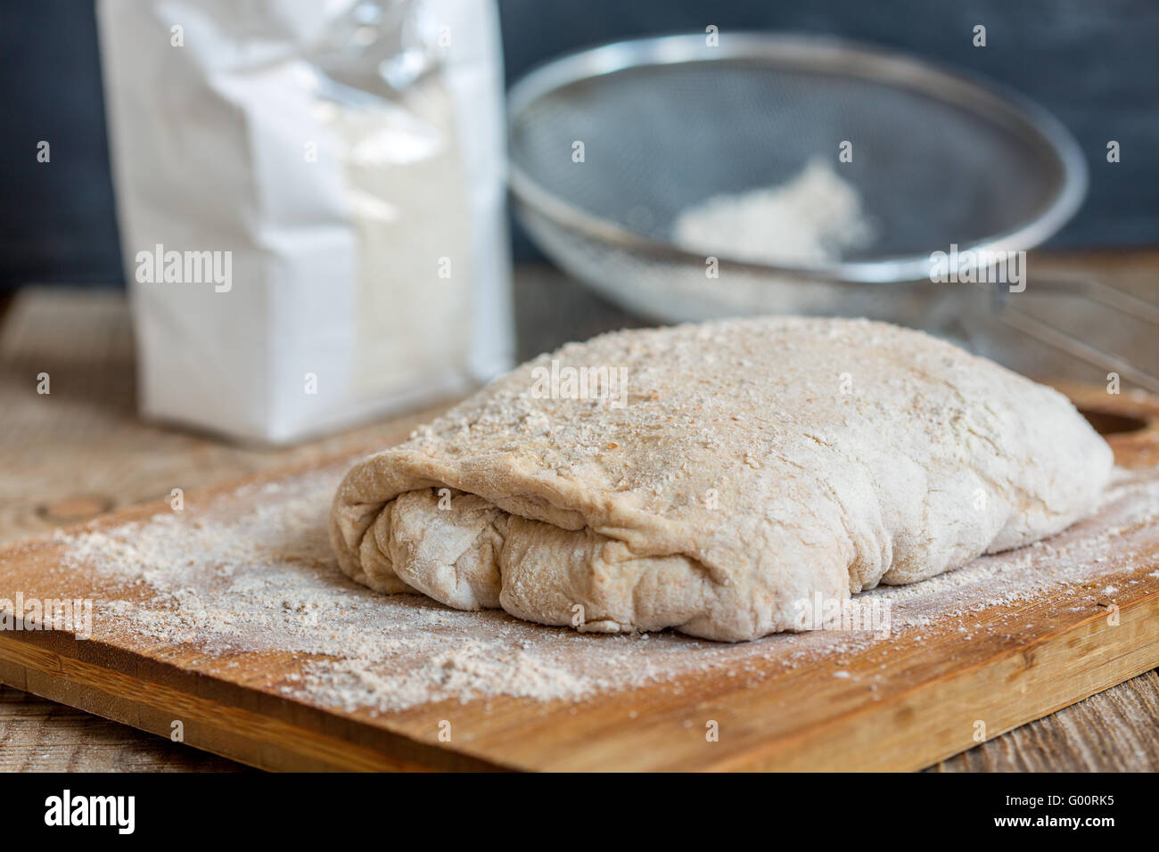 Floured table hi-res stock photography and images - Alamy