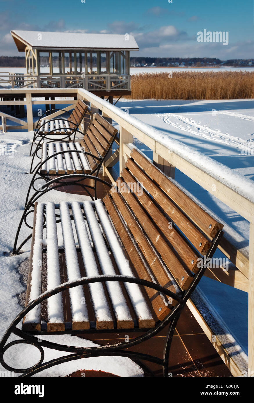 Benches Embankment High Resolution Stock Photography and Images - Alamy