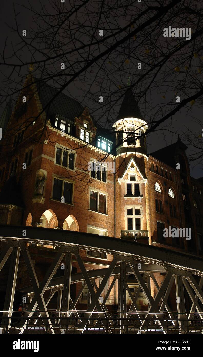 Nacht schatten stadt hi-res stock photography and images - Alamy