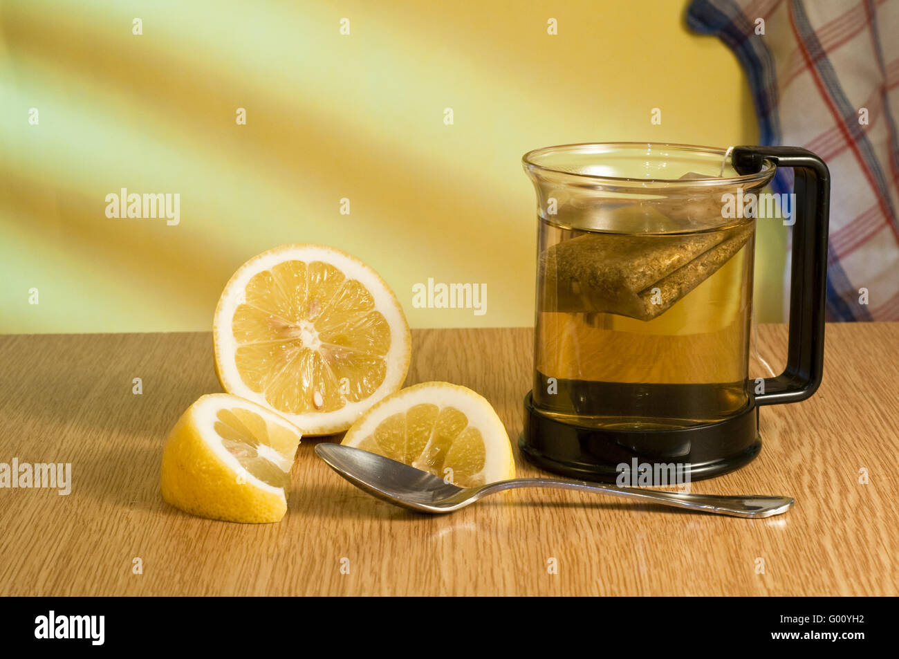 Tea and lemon Stock Photo - Alamy