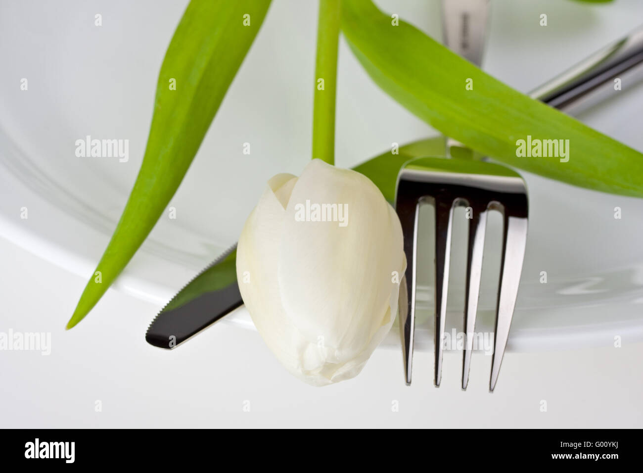 Porzellan und blumen hi-res stock photography and images - Alamy