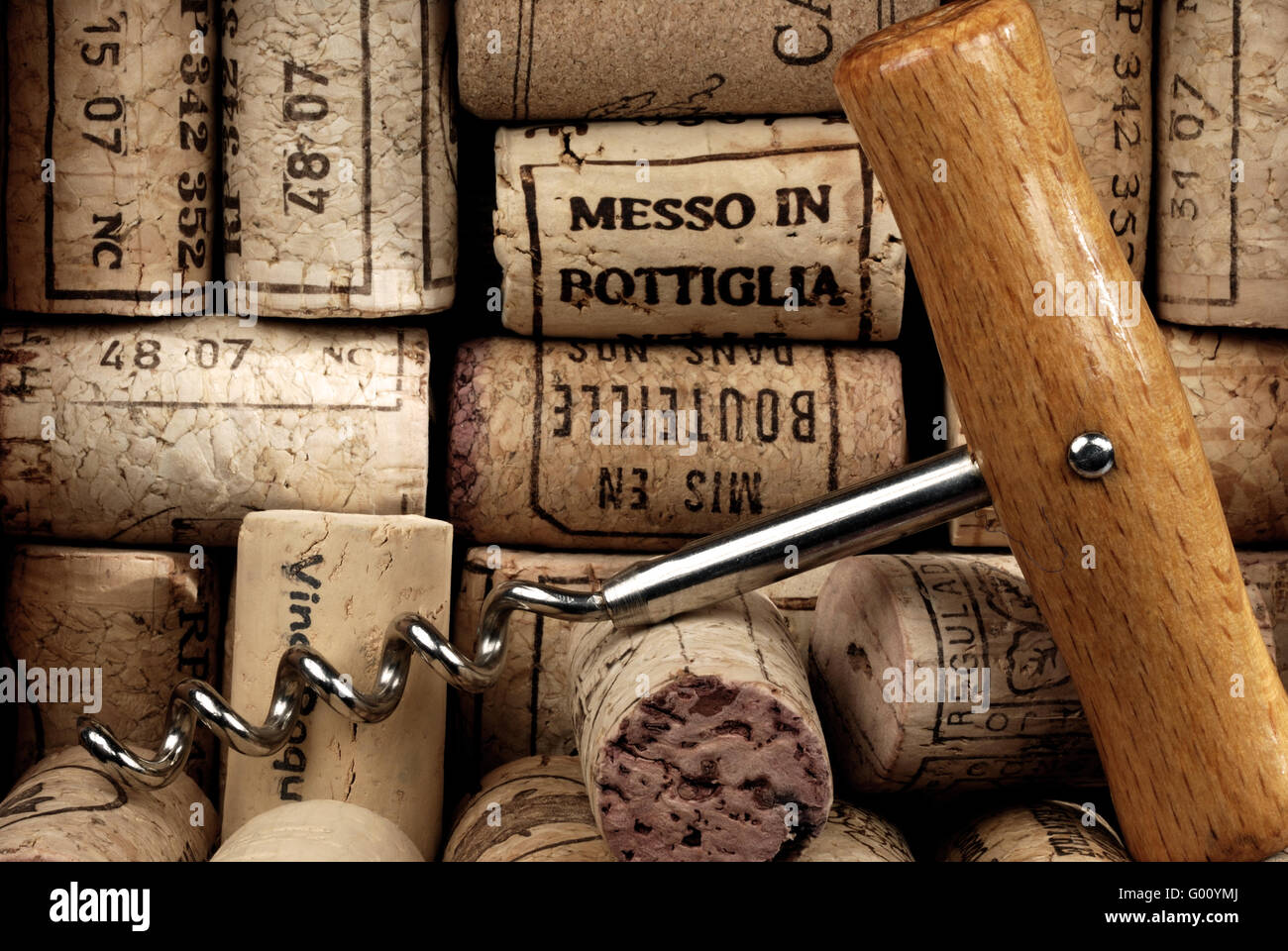 corkscrew and corks Stock Photo - Alamy