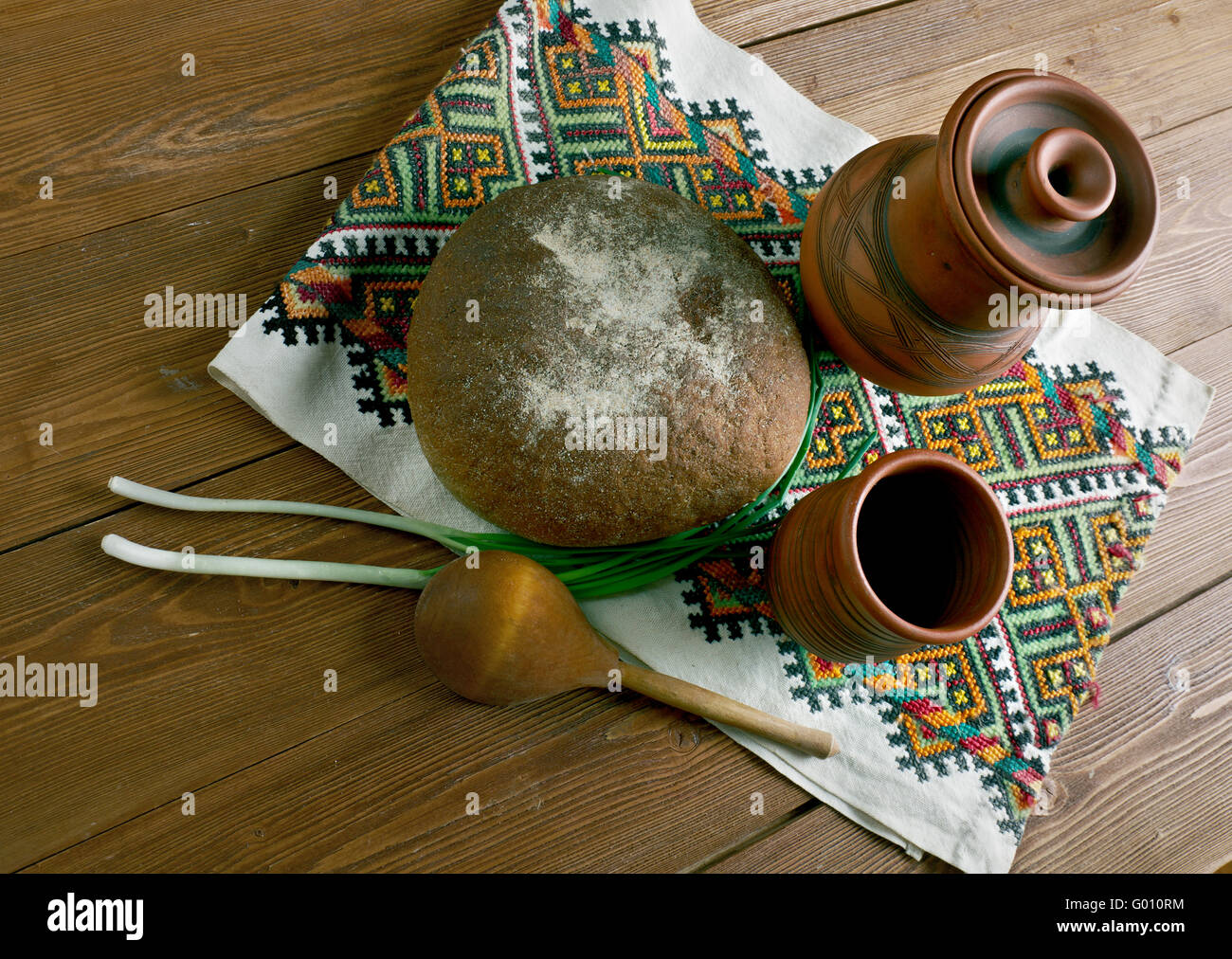 Russian traditional round bread - karavai Stock Photo - Alamy