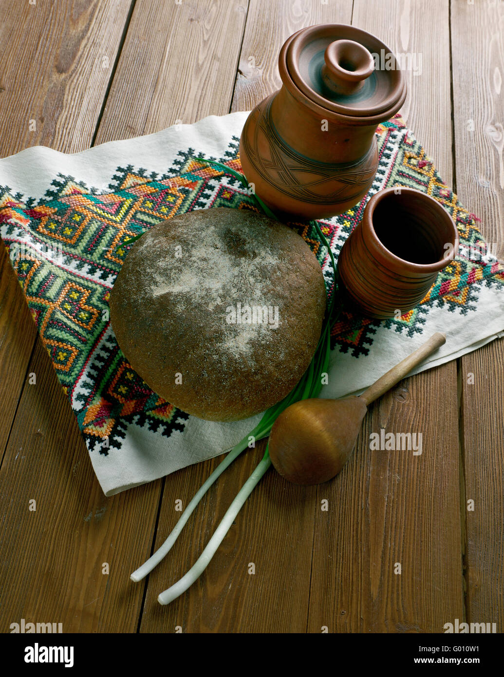 Russian traditional round bread karavai hi-res stock photography and ...