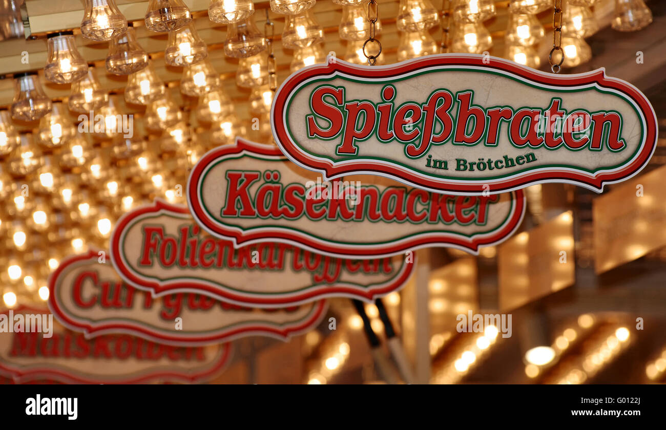 Food booth hi-res stock photography and images - Alamy