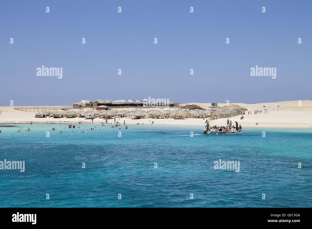 sand island in the Red Sea Stock Photo - Alamy