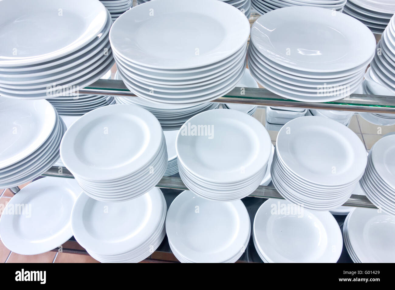 an image of clean plates Stock Photo - Alamy