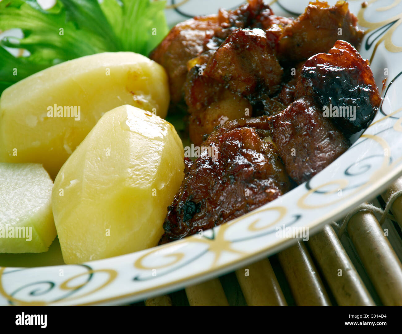 Filipino adobo hi-res stock photography and images - Alamy