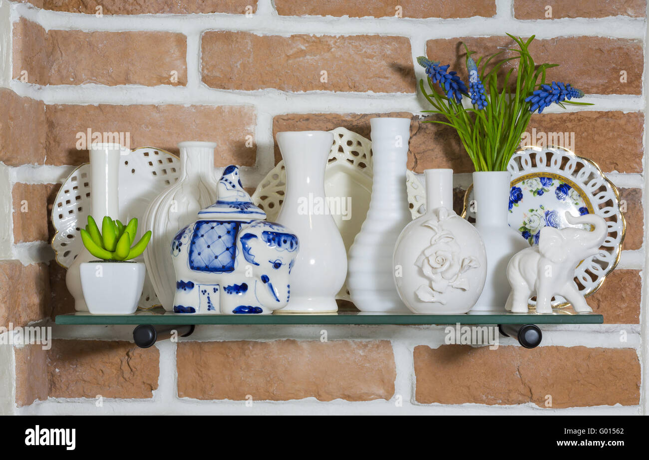 Kitchen utensils and pottery hi-res stock photography and images - Alamy