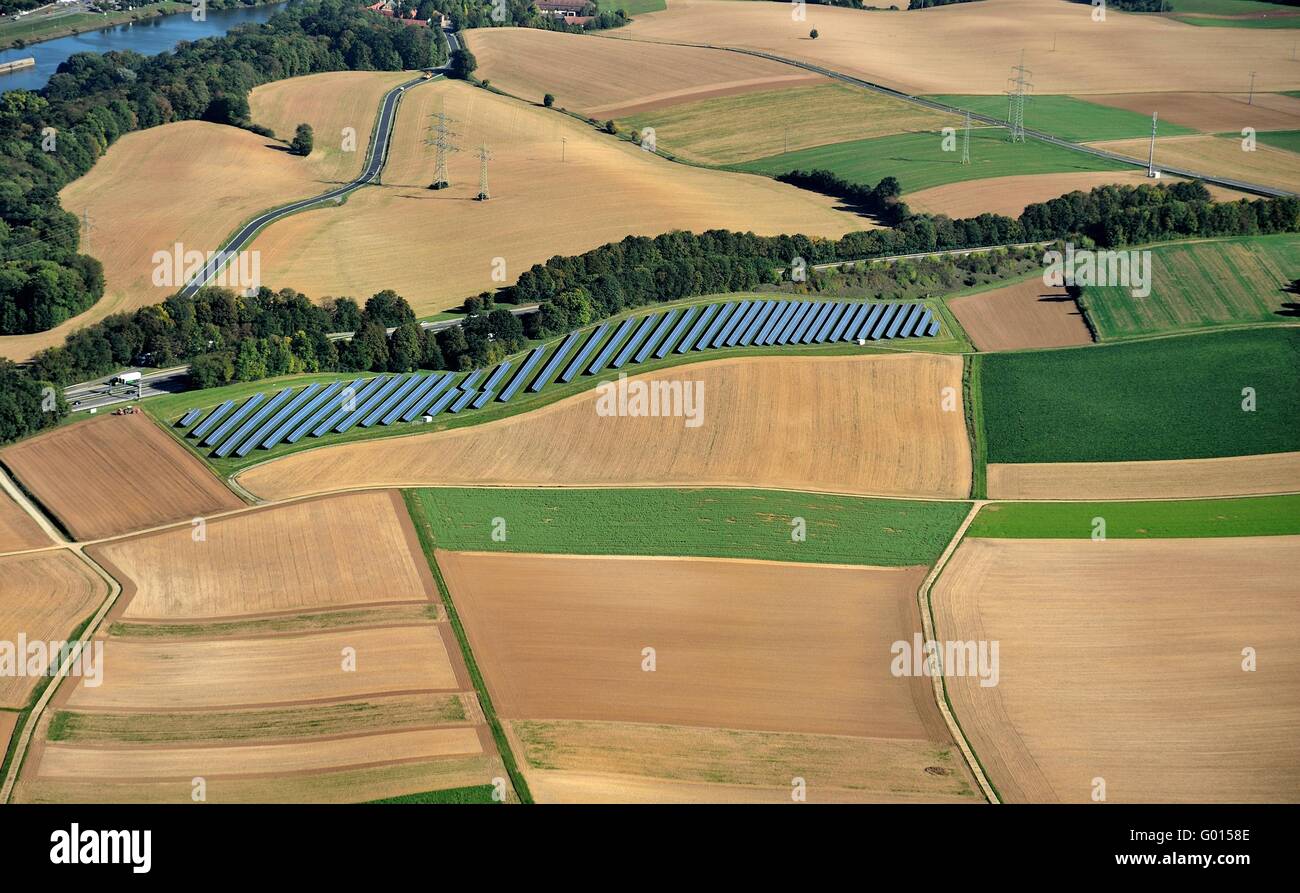Solar field luftaufnahme hi-res stock photography and images - Alamy