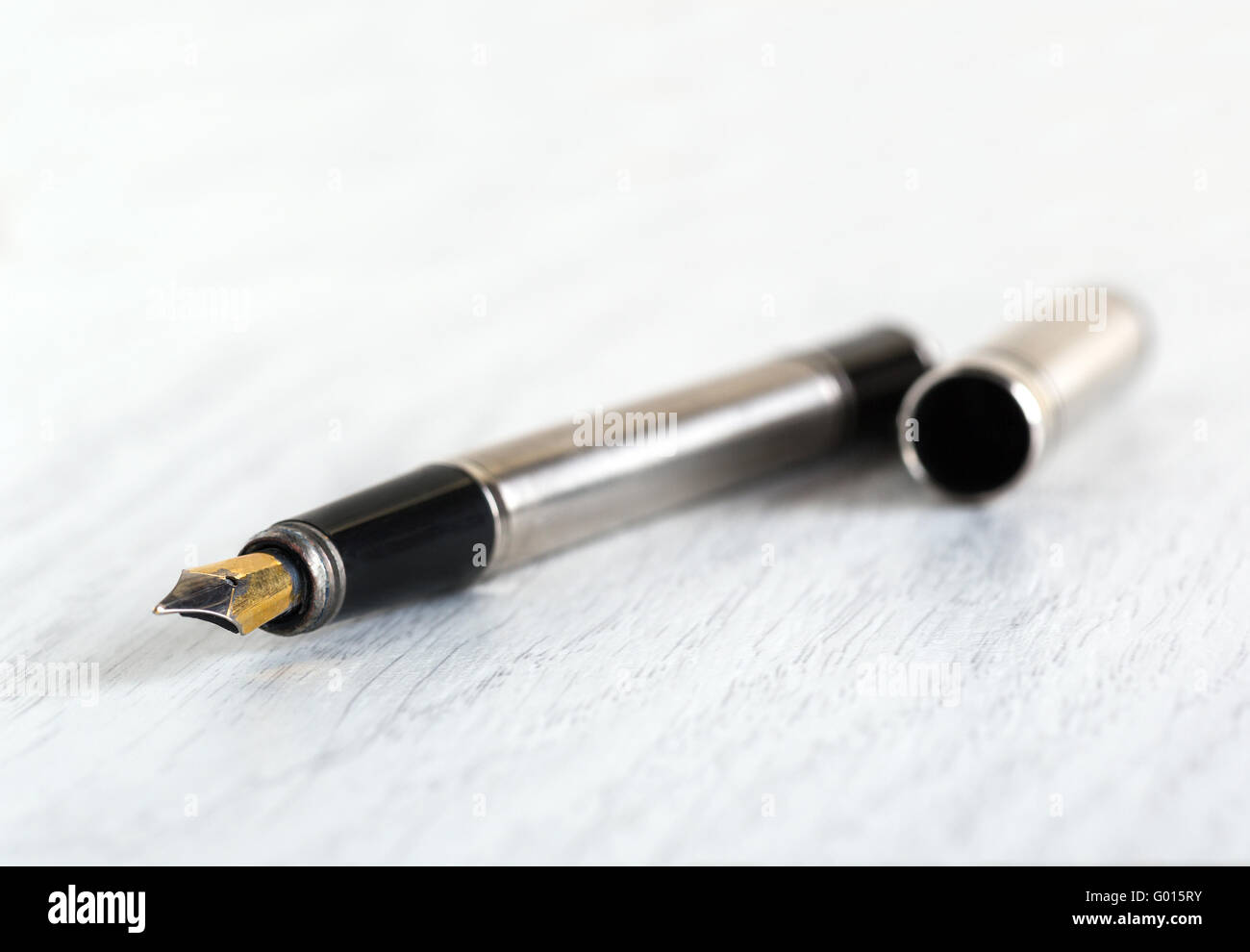 Fountain pen, close-up Stock Photo - Alamy