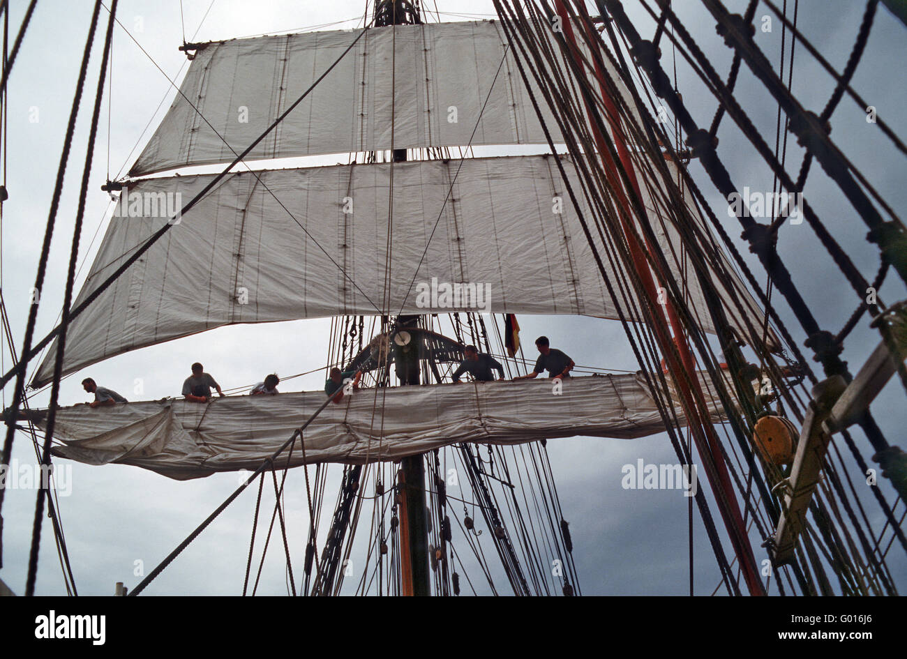 On the Rig of a Square-Rigger Stock Photo - Alamy