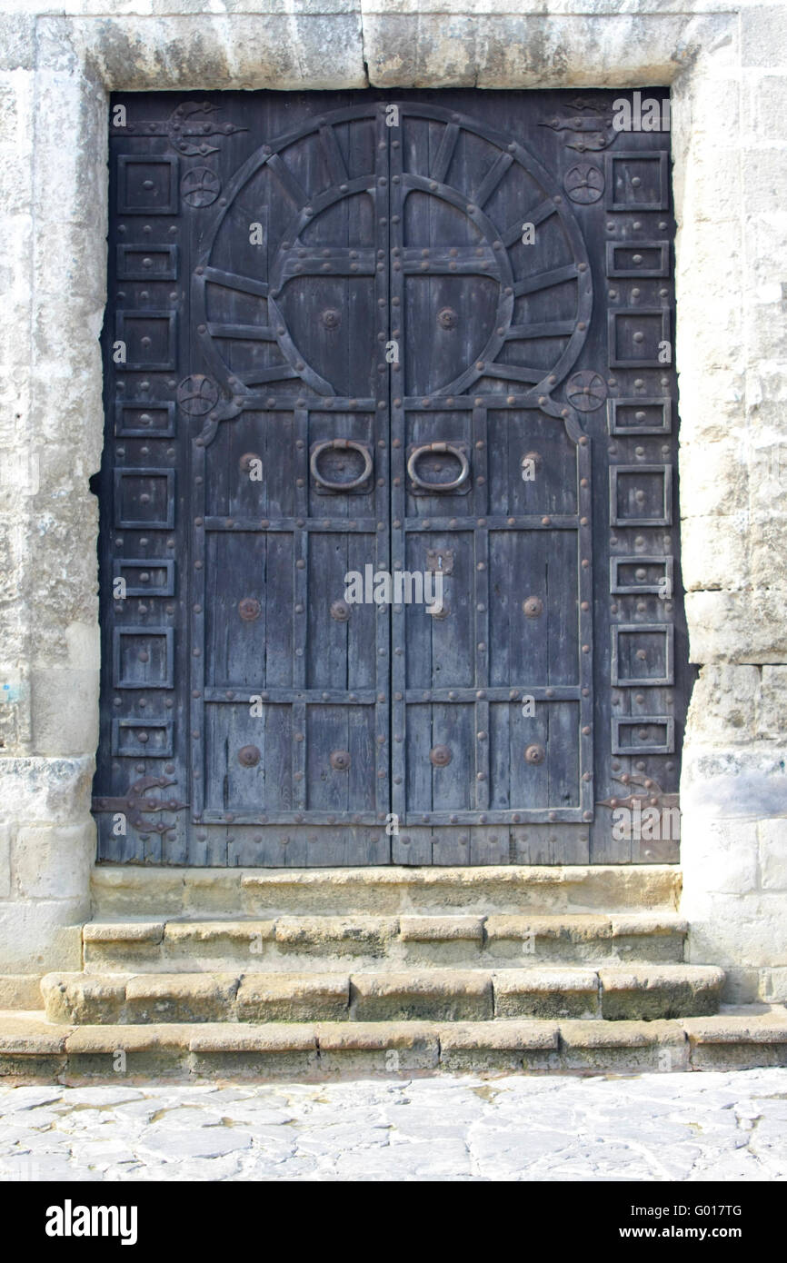 Europe doors hi-res stock photography and images - Alamy