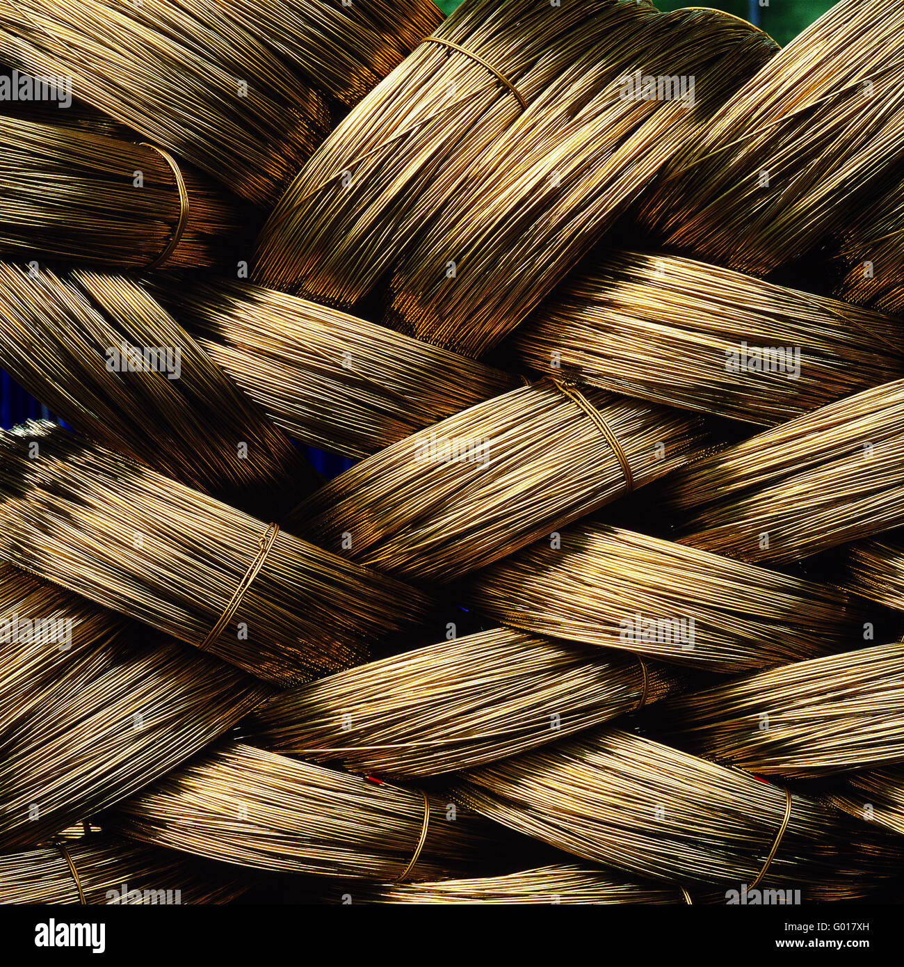 Gold wires hi-res stock photography and images - Alamy