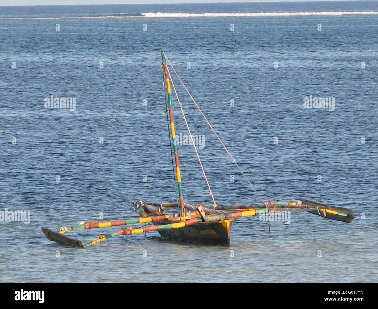 African fishing boat hi-res stock photography and images - Alamy