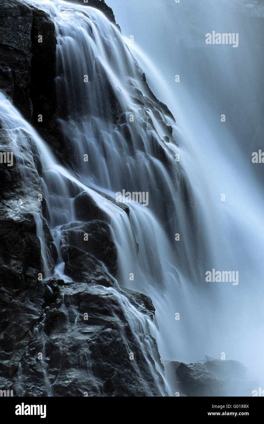 Steine fallen hi-res stock photography and images - Alamy