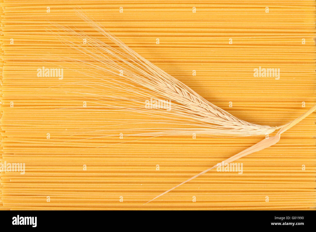 Spaghetti and wheat stem Stock Photo - Alamy