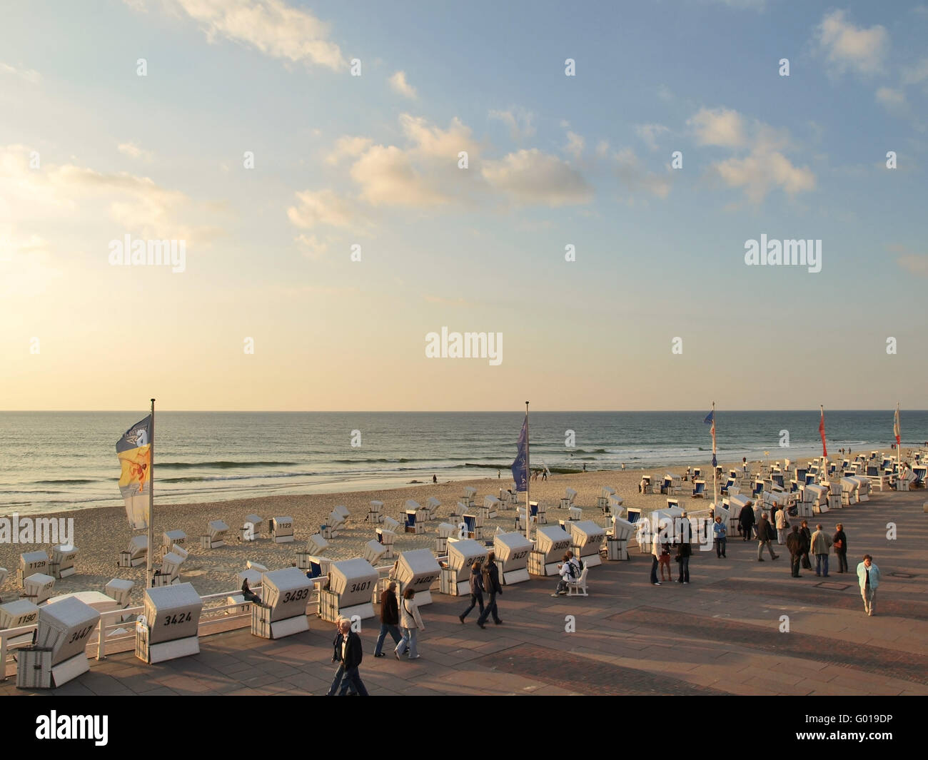 Sand beach in westerland hi-res stock photography and images - Alamy