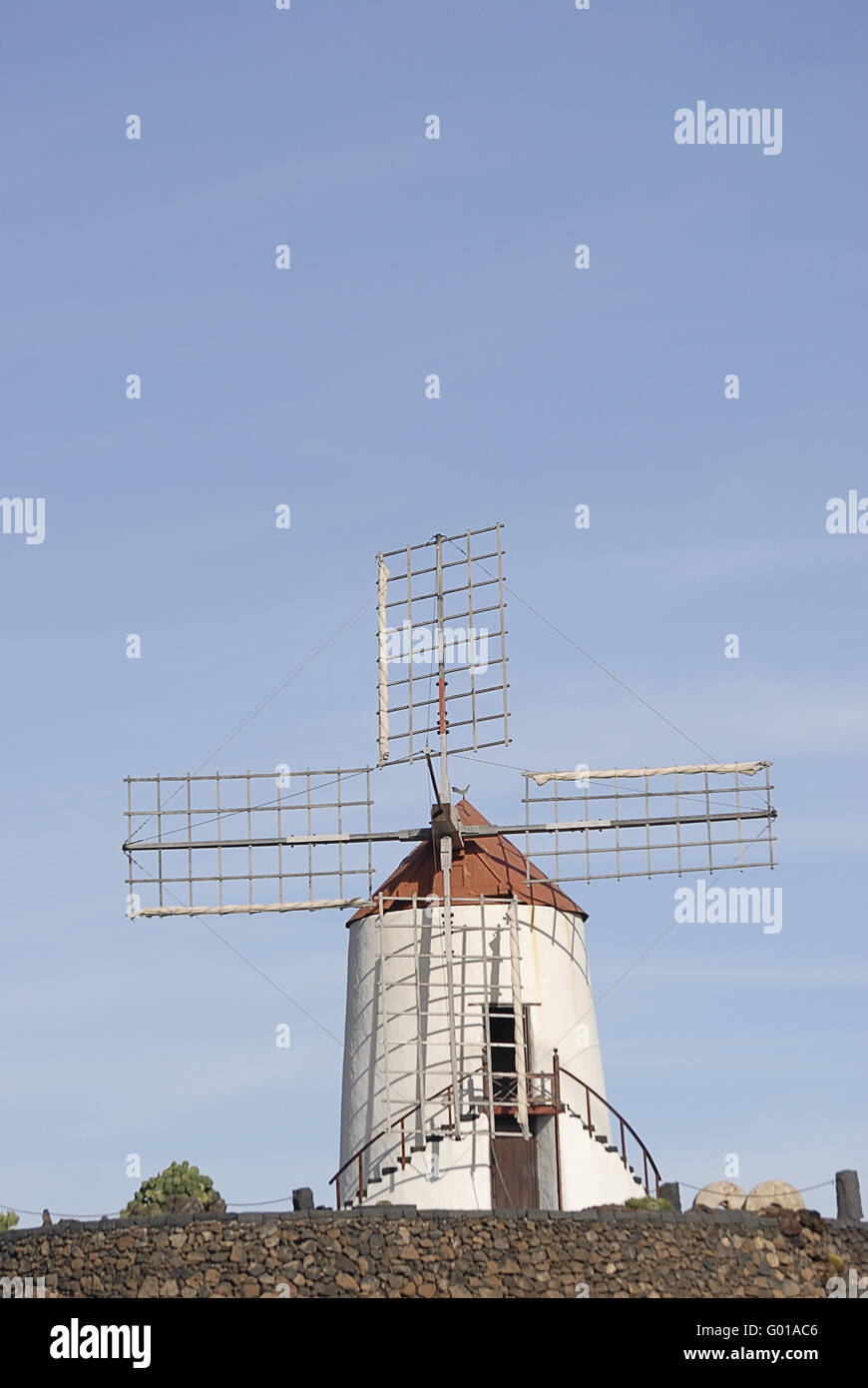 windmuehle 3- windmill 3 Stock Photo - Alamy