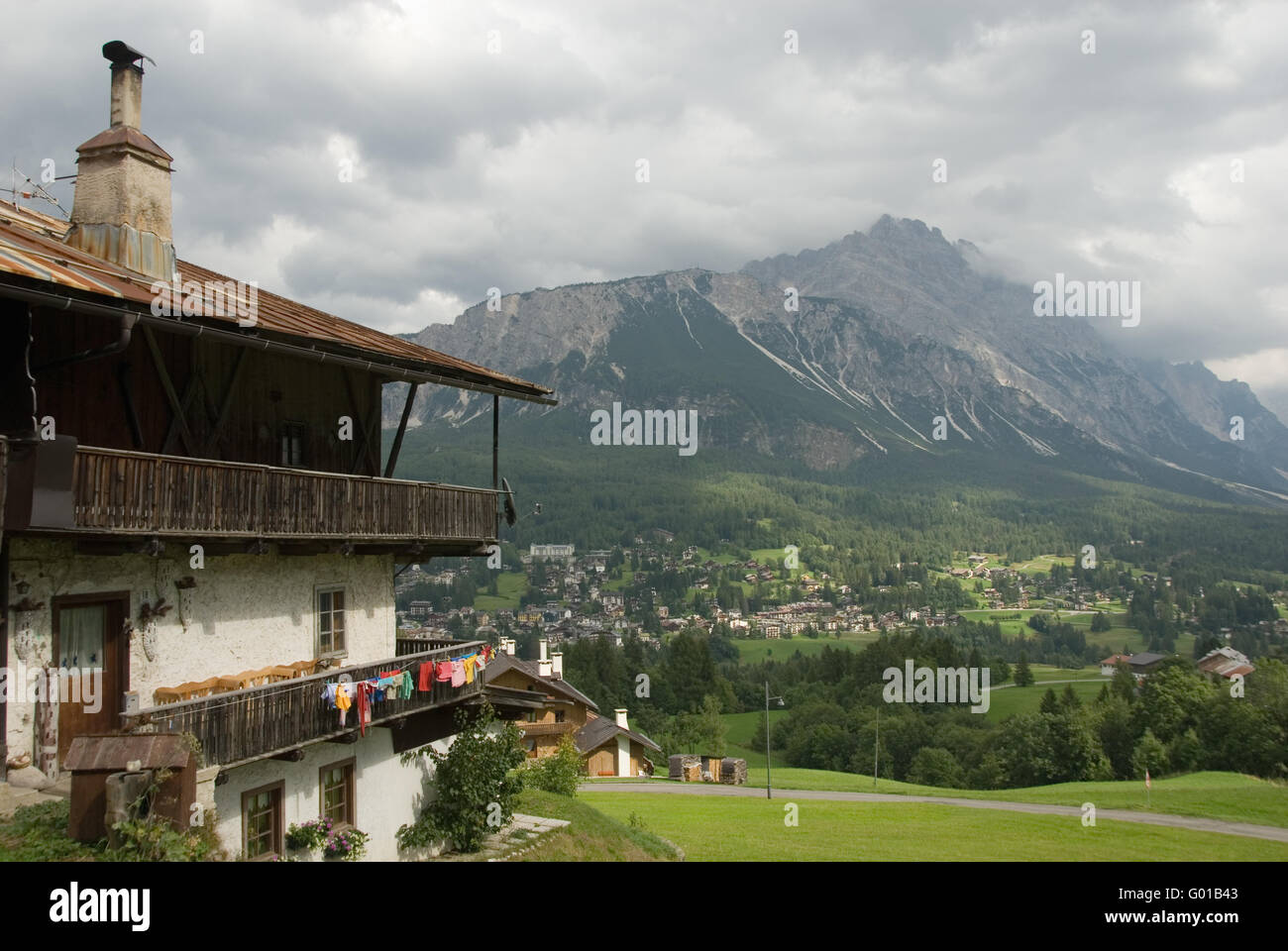 Cortina italien hi-res stock photography and images - Alamy