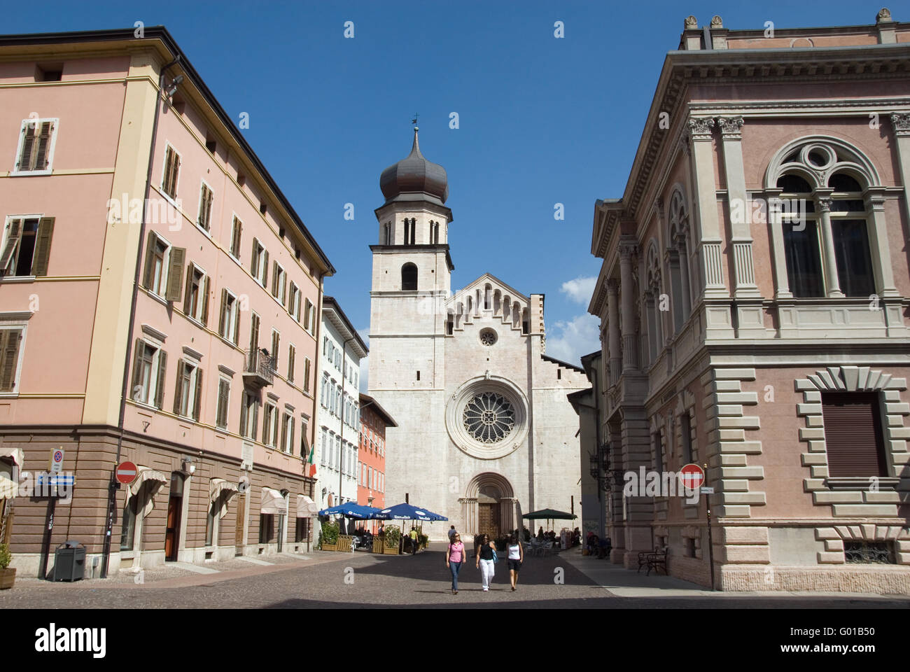 Cattedrale duomo dom hi-res stock photography and images - Alamy
