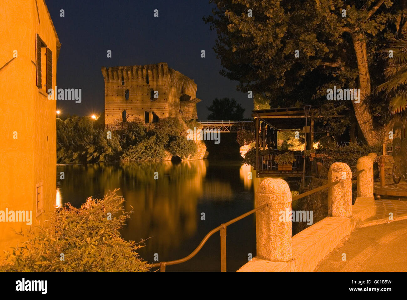 Visconti bridge borghetto hi-res stock photography and images - Alamy