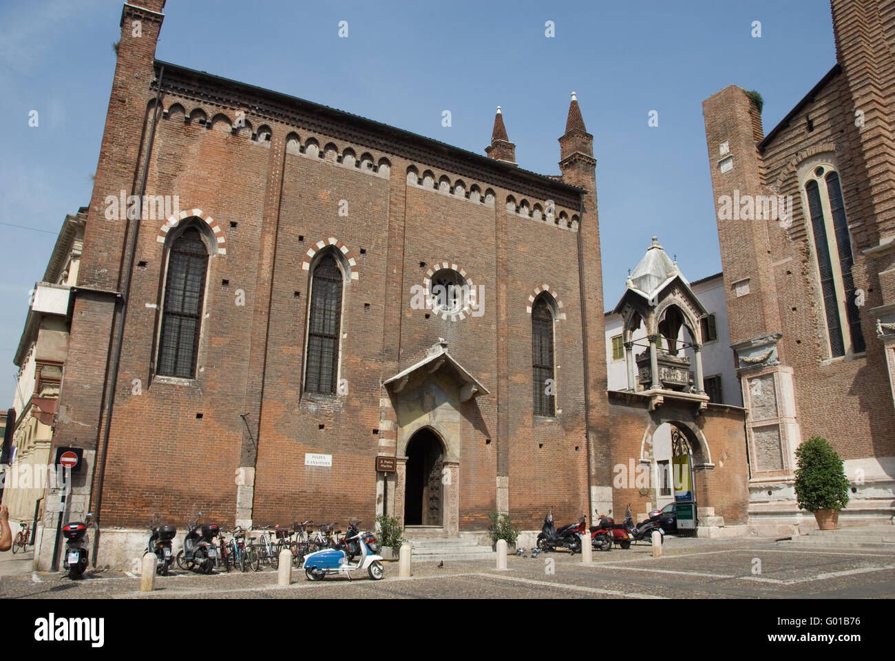 Italien church hi-res stock photography and images - Alamy