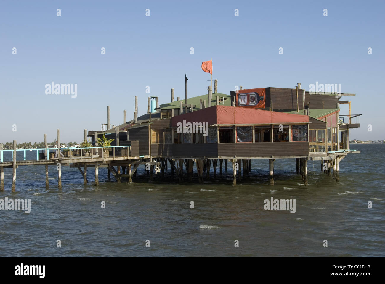 Raft restaurant hi-res stock photography and images - Alamy