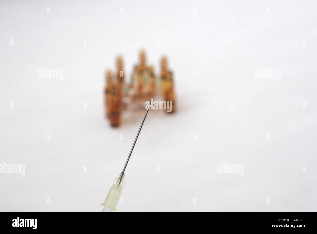 Insulin syringe close up hi-res stock photography and images - Alamy