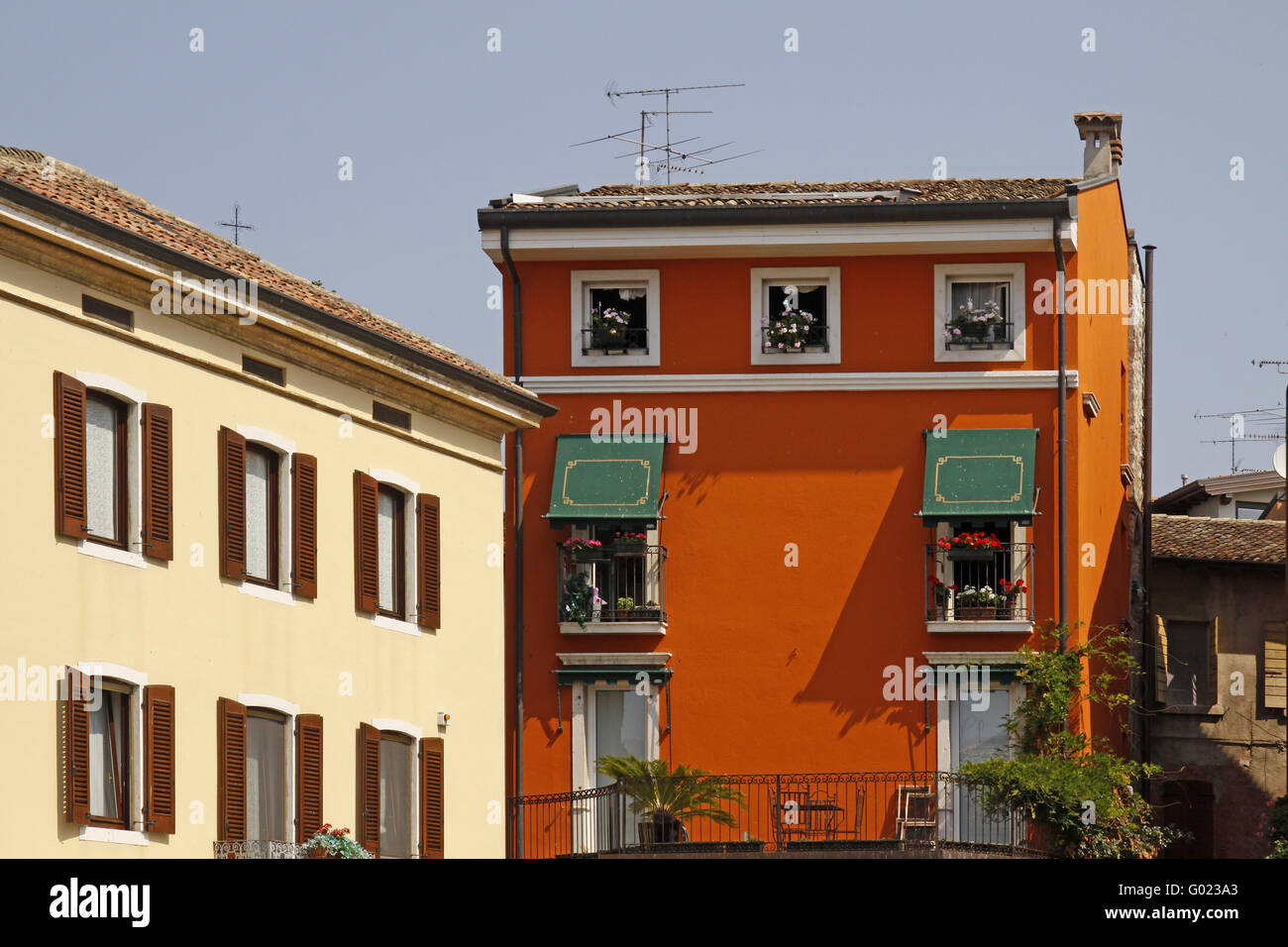 Sirmione, old town with beautiful building, Italy Stock Photo - Alamy