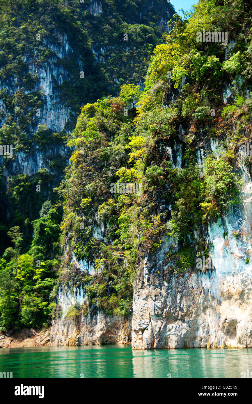 High cliffs on the tropical island Stock Photo - Alamy