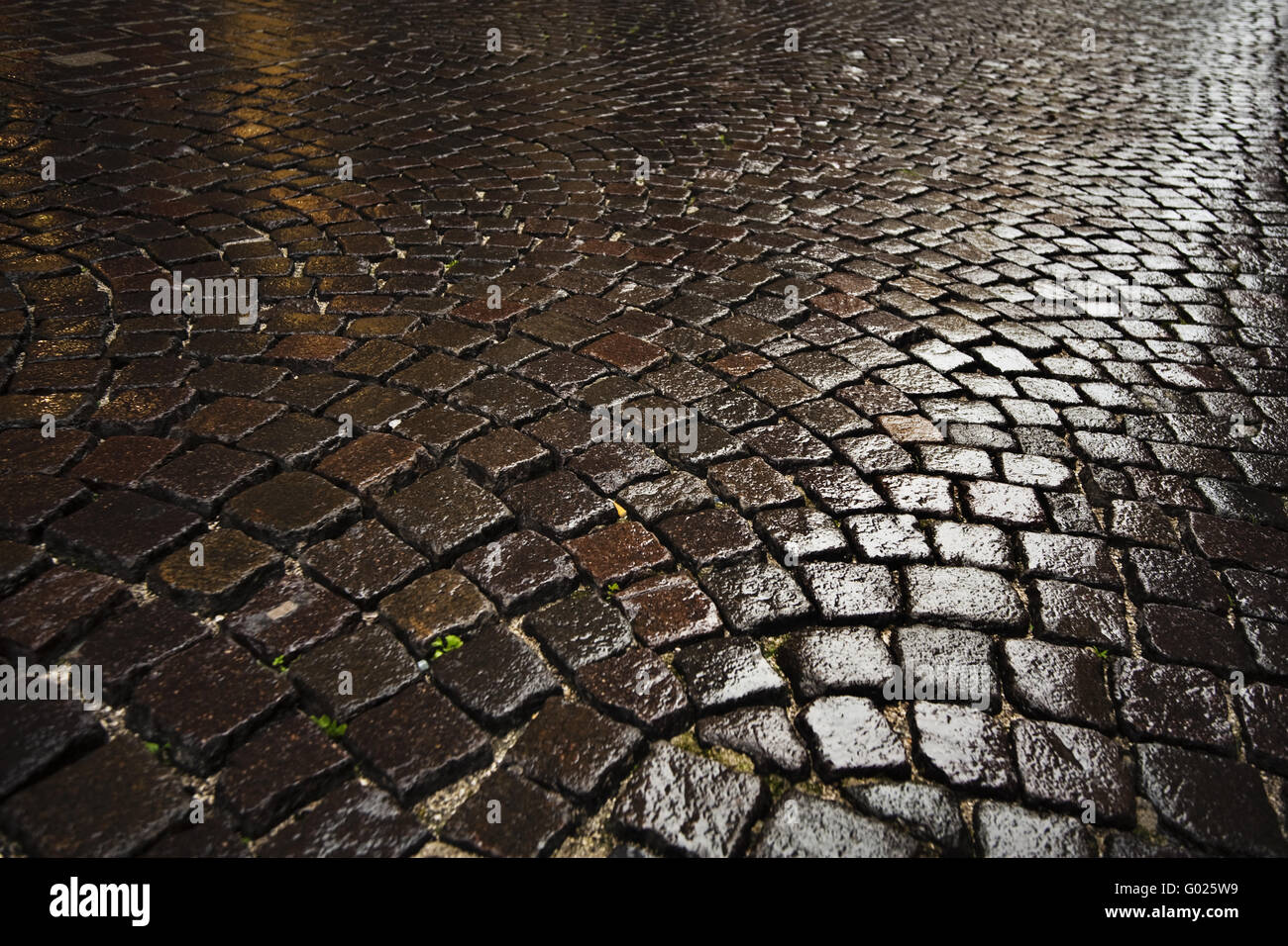 wet cobblestone Stock Photo - Alamy