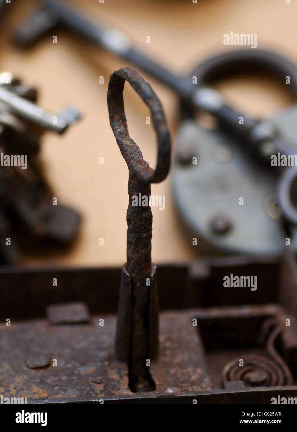old lock and key Stock Photo - Alamy