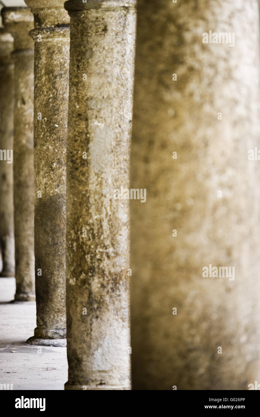 Arcade pillars hi-res stock photography and images - Alamy