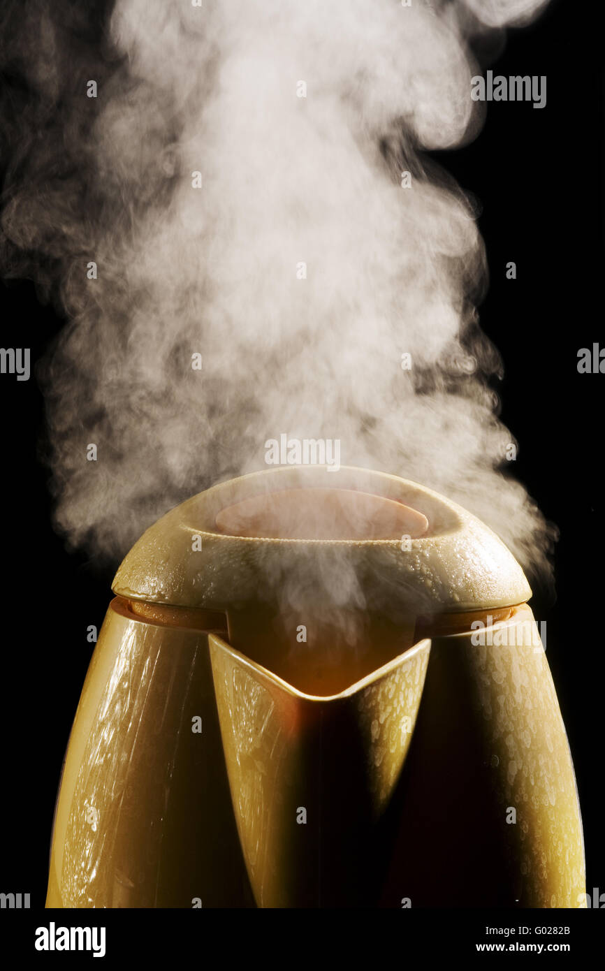 Wasserkocher wasser kochen hi-res stock photography and images - Alamy