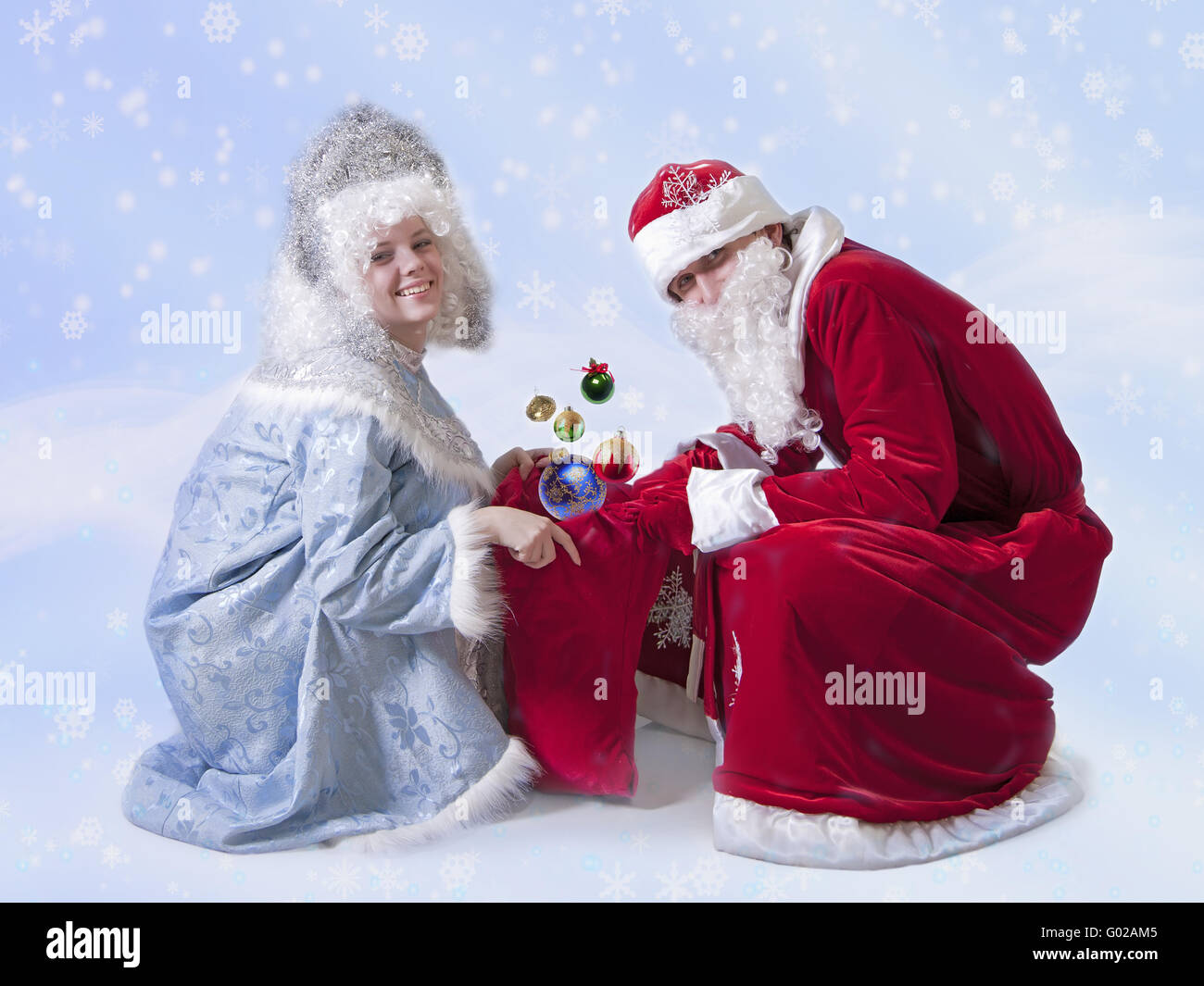 Santa claus snow hi-res stock photography and images - Alamy