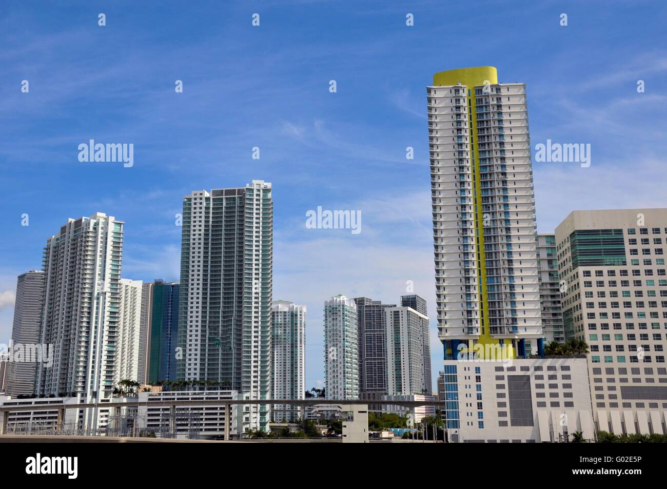 Skyscraper miami hi-res stock photography and images - Alamy