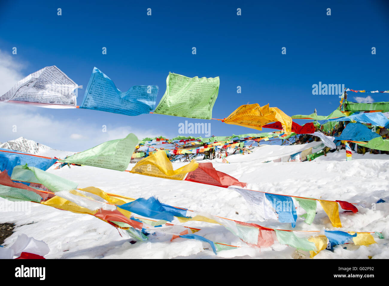 Red prayer flag hi-res stock photography and images - Alamy