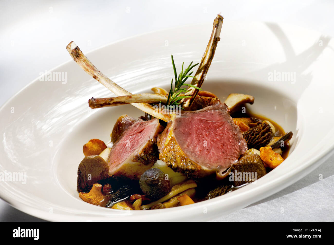 Lamb Cutlets Fine Dining High Resolution Stock Photography and Images ...