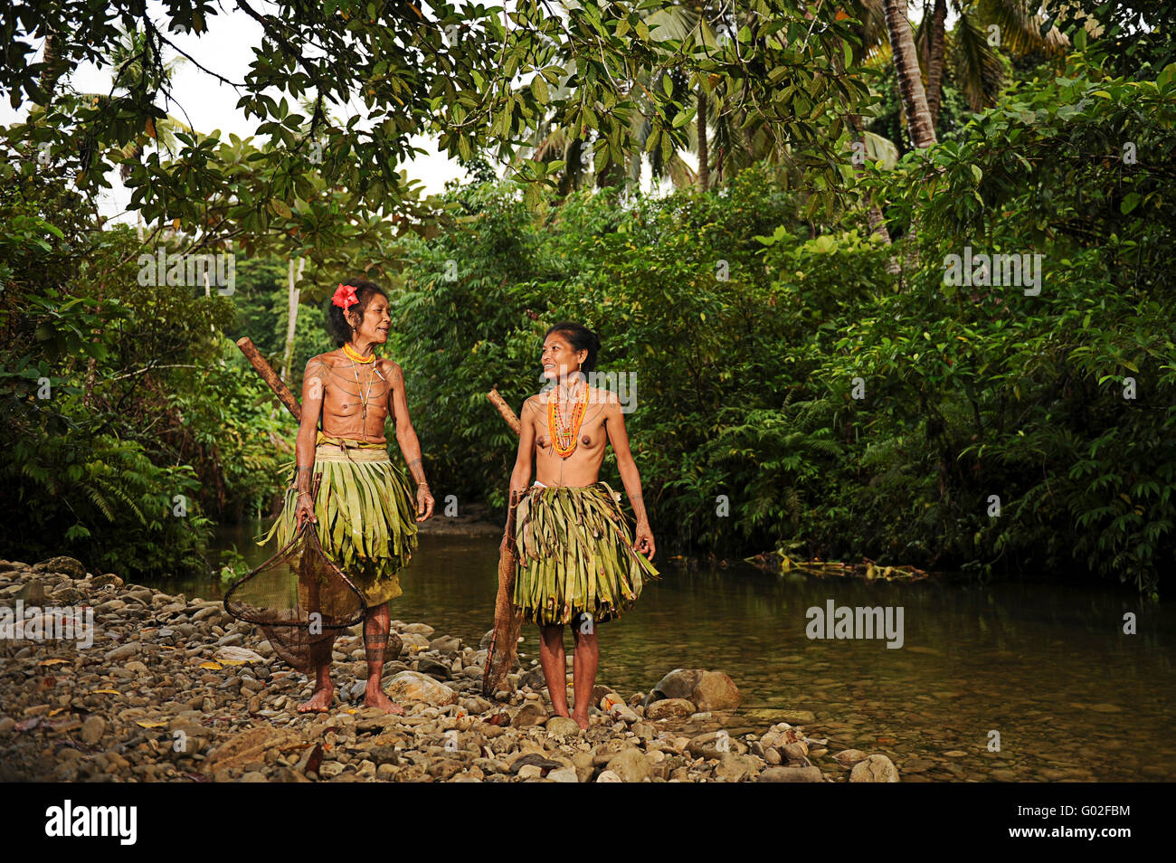 Native womens hi-res stock photography and images - Alamy